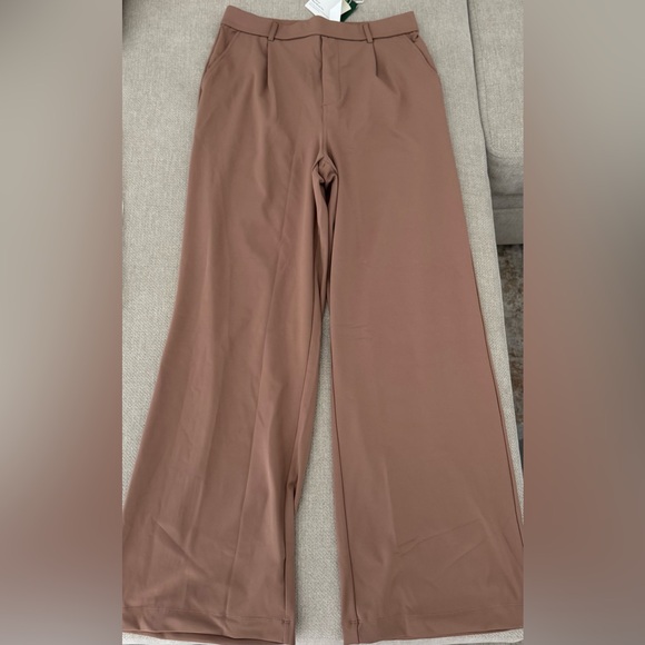 HALARA | Pants & Jumpsuits | Halara Womens Highwaisted Pocket Straight ...